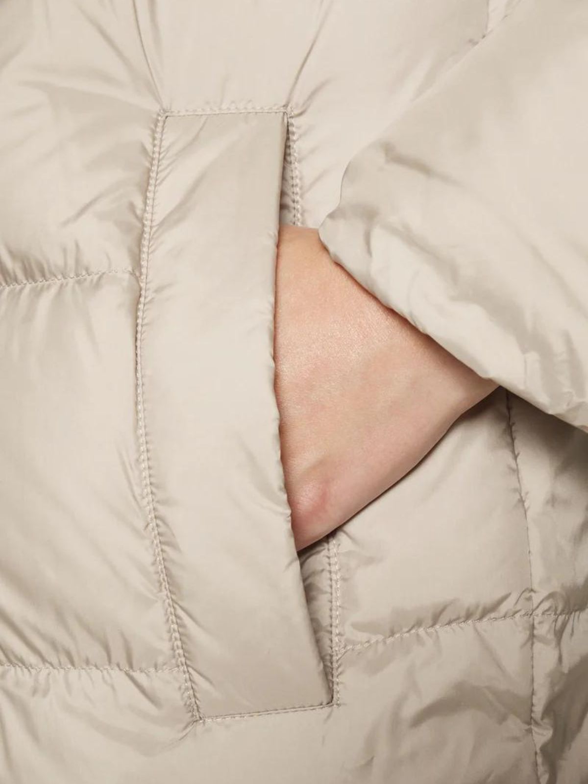 Smuk Lamine jakke fra Max Mara | Room4.dk